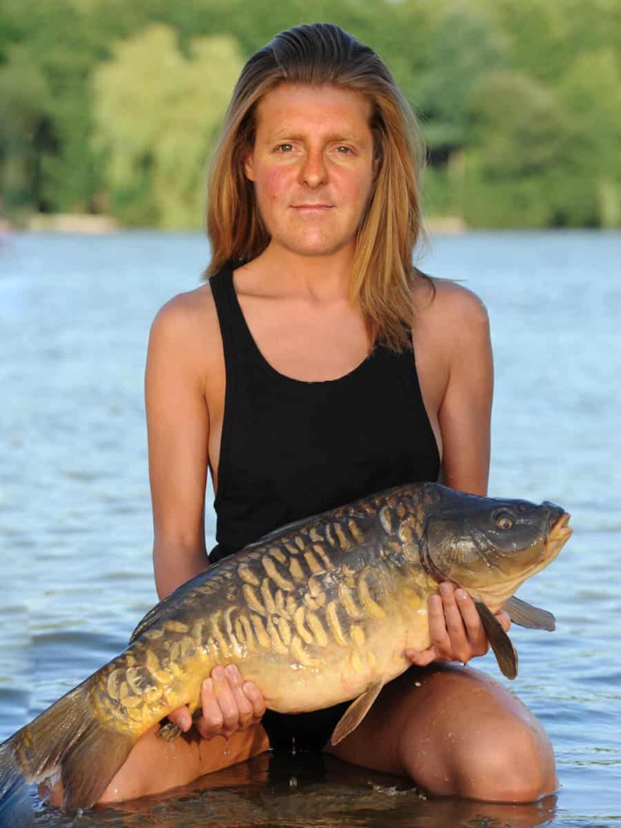 Carp Girls – Steven Lovell